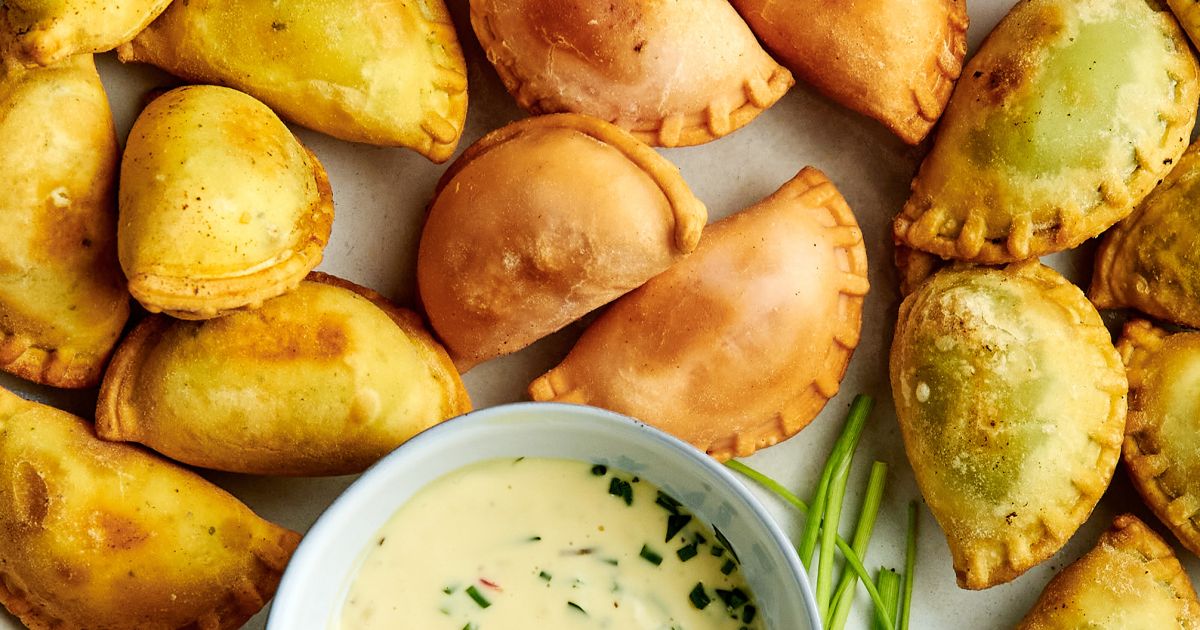 LARGE EMPANADA CHICKEN PIRI PIRI › Royal Smilde